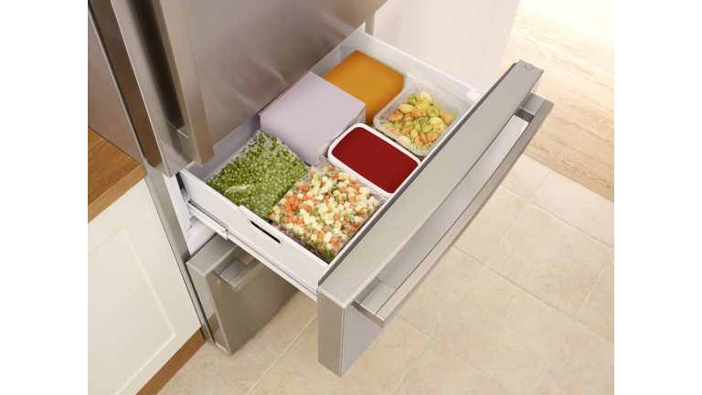 5 Reasons Hisense Fridge Keeps Beeping (Fixed) - RectifyHome